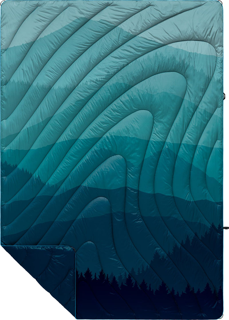 11 Best Camping Blankets to Keep You Comfy Outdoors - Outdoors with ...