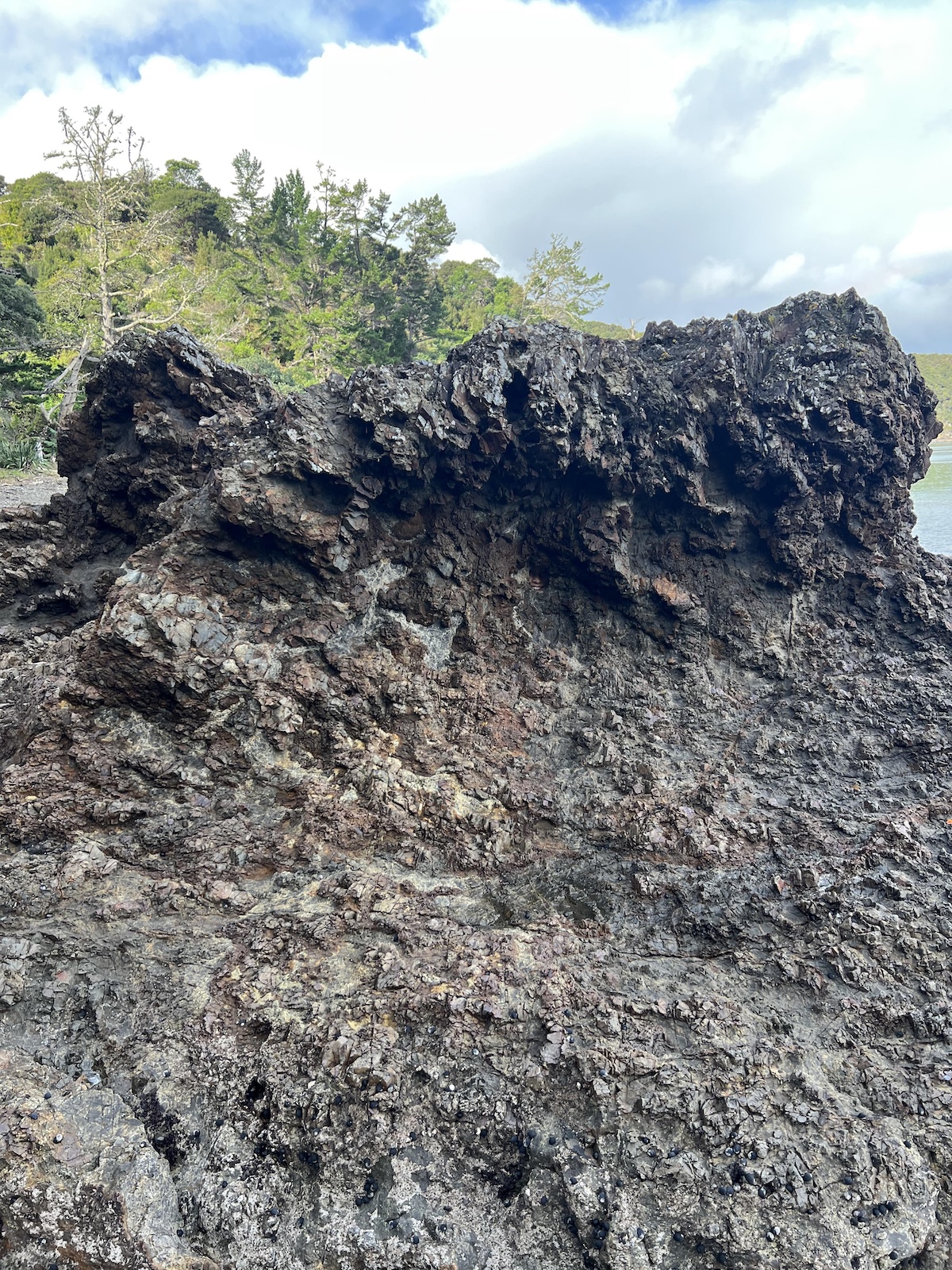 ‘Peek-a-Boo’: Can You Find the Kid Hidden in the Rocks?